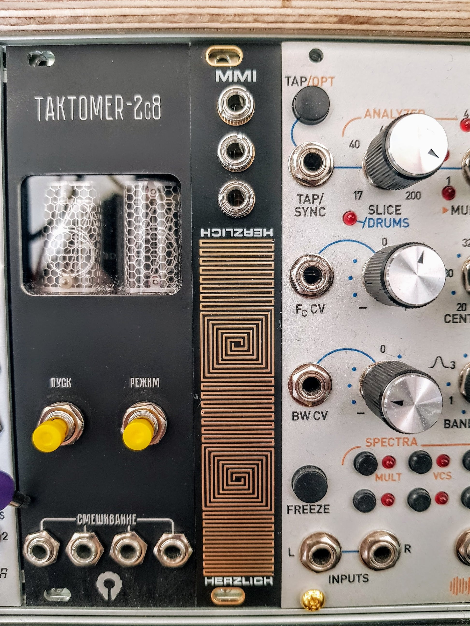 Touch and Pressure Controller 4HP - Herzlich Man-Machine Interface MMI ...